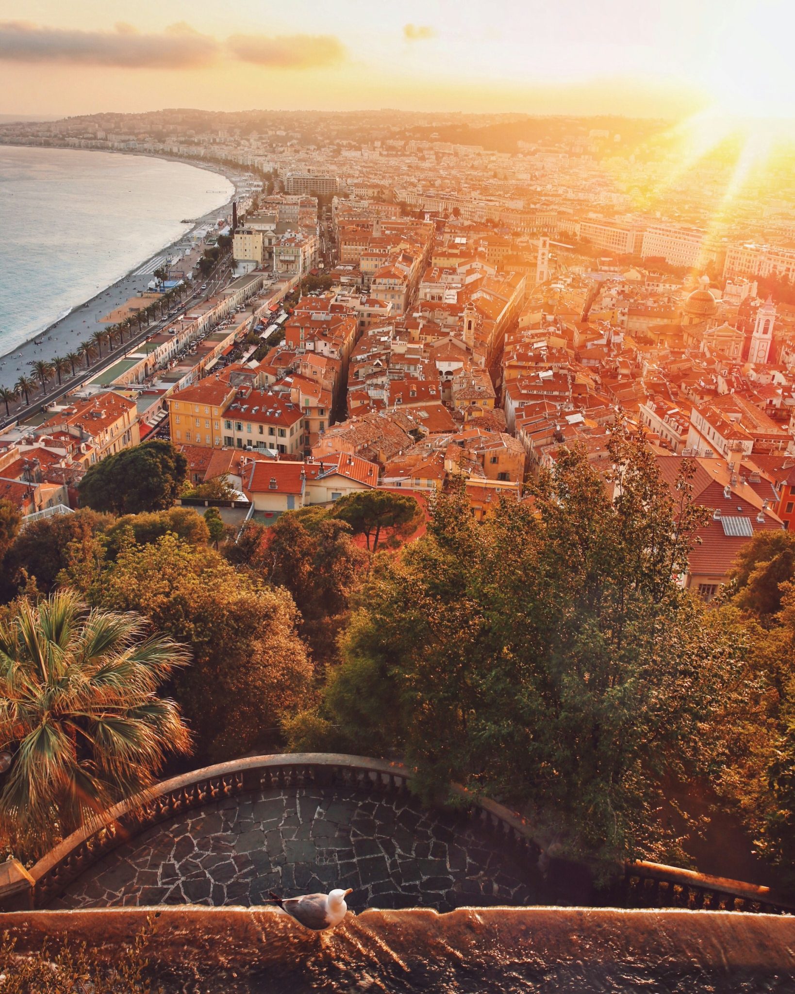 Er det trygt å reise til Nice? En ærlig guide for norske turister ...