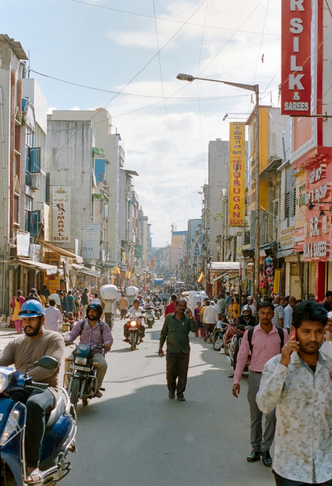Hvordan kle seg i India: en praktisk guide til klær, kultur og komfort ...